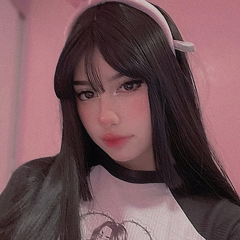 seraphine_yue | Twitter, Instagram, TikTok, Twitch | Linktree