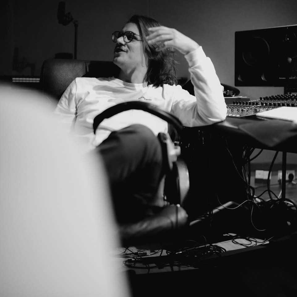 Michael Mimi Fink | Instagram | Linktree