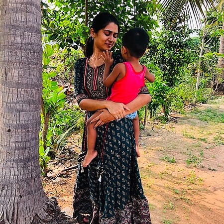 Mahil and amma | Instagram, YouTube | Linktree