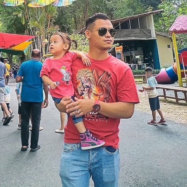 Alif Hakim Store | Twitter, Instagram, Facebook, TikTok | Linktree