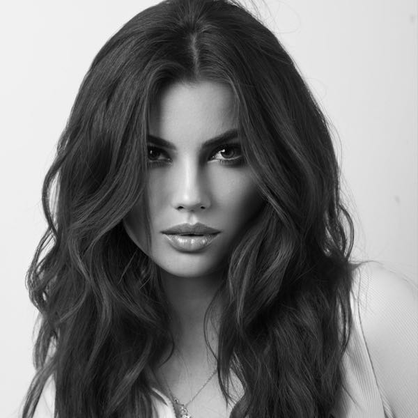 Alexandra Strechie🖤 | Linktree