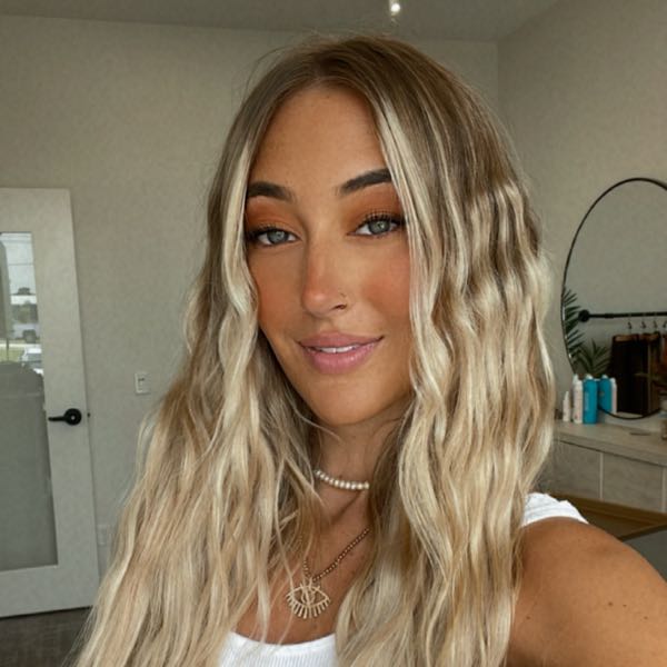 Hi I’m Hailey! | Facebook, TikTok | Linktree