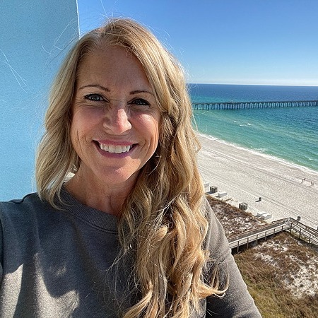 Health Coach Laura Walker | Instagram, Facebook | Linktree