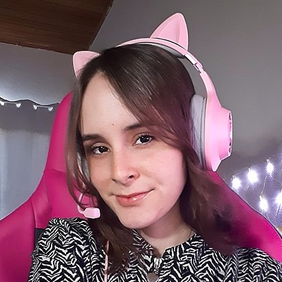 Natasha Maia | Twitter, Instagram, TikTok, Twitch | Linktree