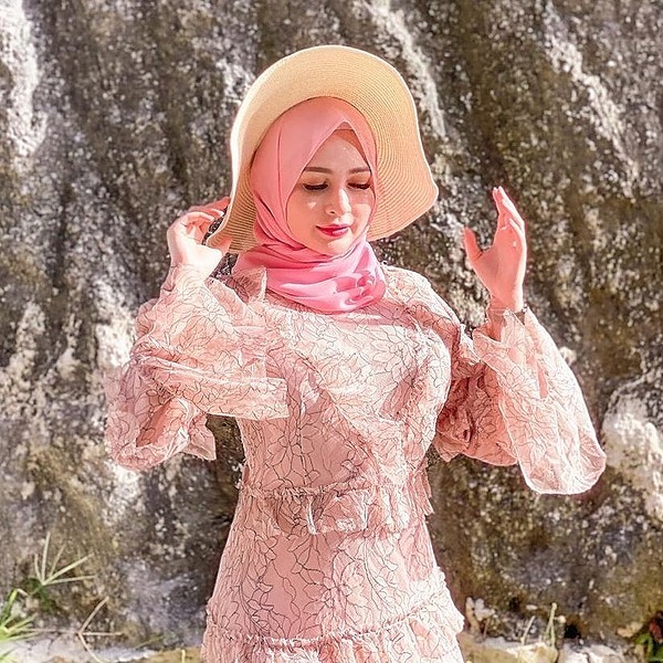 Winny Putri Lubis | Instagram, TikTok | Linktree