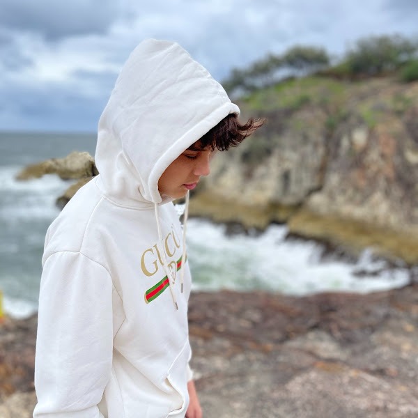 Lukki | Twitter, TikTok, Twitch | Linktree