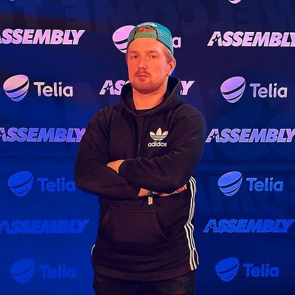 buLis 🇫🇮 | Twitter, Instagram, TikTok, Twitch | Linktree