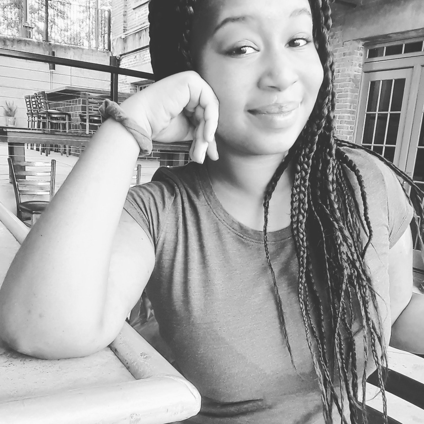 Shemika Phillips | Instagram | Linktree