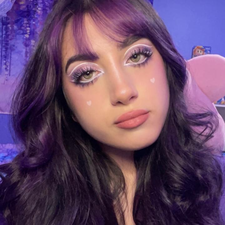 gigi💜 | Twitter, Instagram, TikTok, Twitch | Linktree