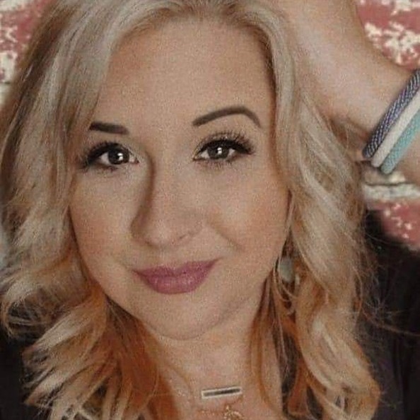 nicoleholder | Facebook | Linktree