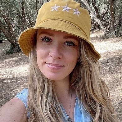 Chelsea | Instagram, TikTok | Linktree