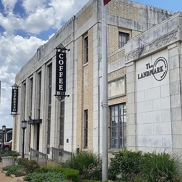 The East Texas Weekend | Instagram, Facebook | Linktree