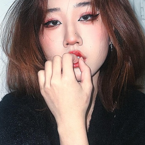 lo3tus | Twitter, Instagram, TikTok, Twitch | Linktree