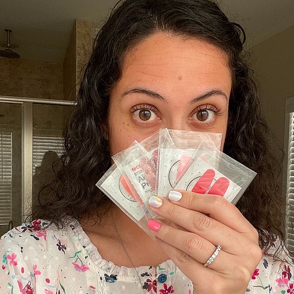 Bombshell Nails With Amber | Instagram, Facebook | Linktree