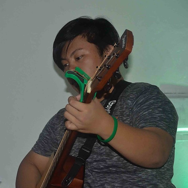 vectoricky | Twitter, Instagram, Facebook | Linktree