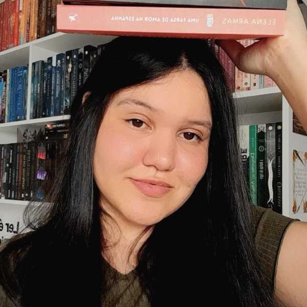 Ana Laura|Bookstan📚 | Instagram, TikTok | Linktree