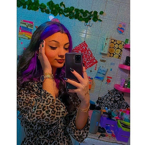 leavlr_ | Twitter, Instagram, TikTok, Twitch | Linktree