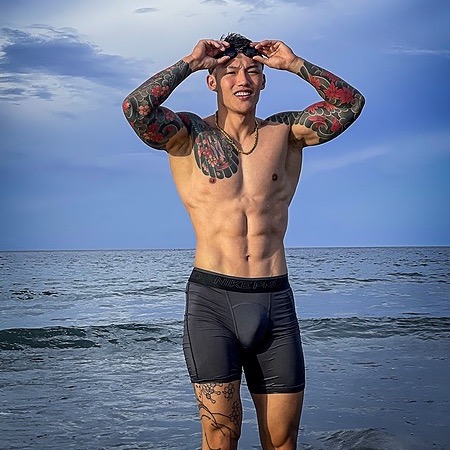 chiang_gogo | Twitter, Instagram, Facebook, TikTok | Linktree