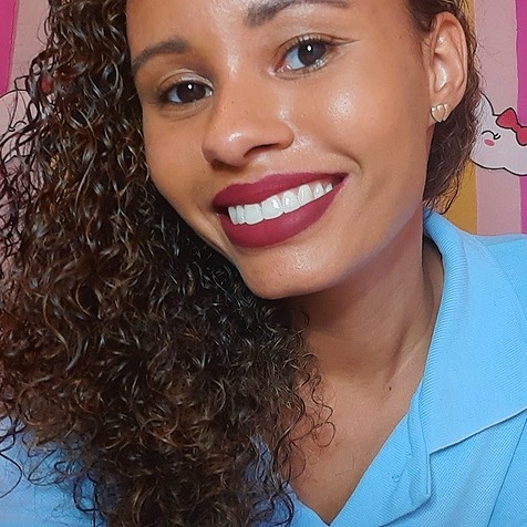 Teacher Ana Carla | Twitter, Instagram, YouTube, Spotify | Linktree