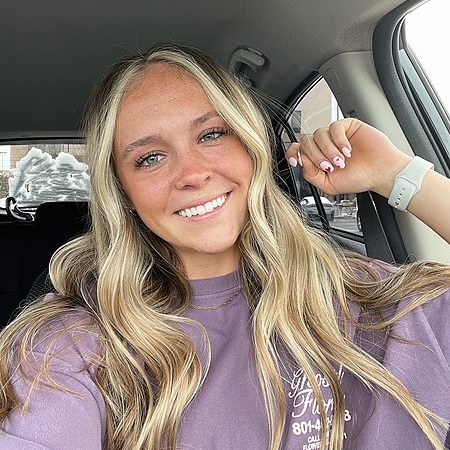 Olivia Smith | Instagram | Linktree