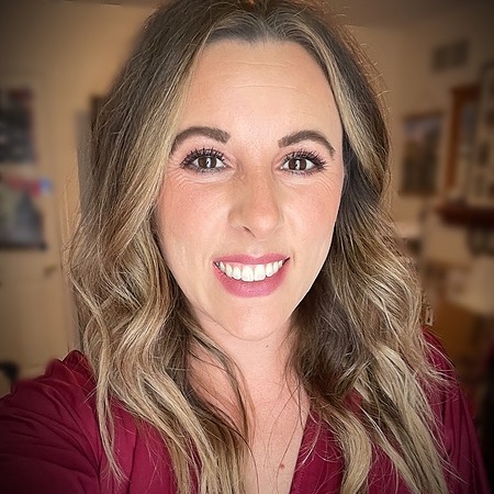 sara_lucas | Instagram, Facebook, TikTok | Linktree