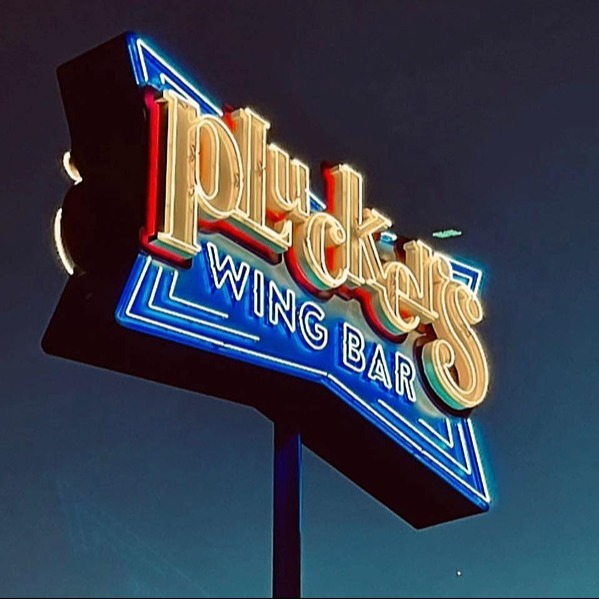 Pluckers Wing Bar | Twitter, Instagram, Facebook, TikTok | Linktree