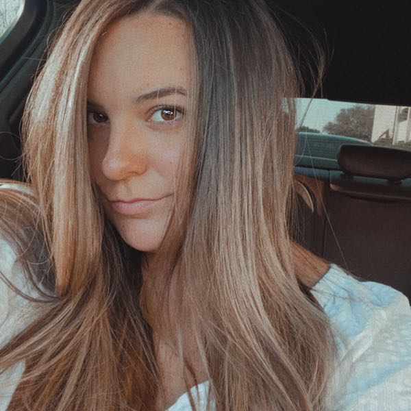 Shayna Marie | Instagram, TikTok | Linktree