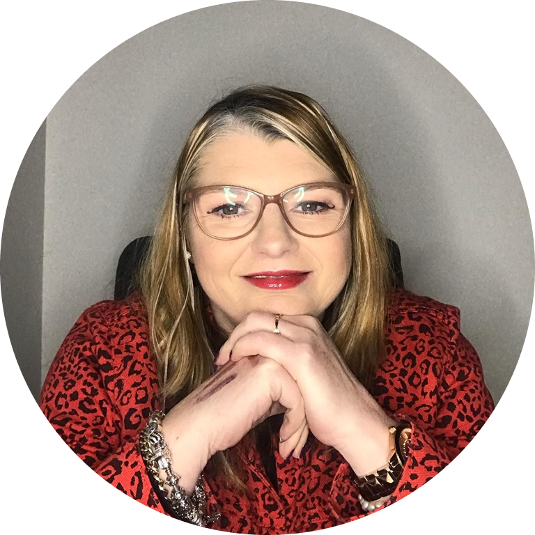 DanielleHade | Instagram, Facebook | Linktree