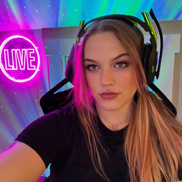 emilytry13 | TikTok, Twitch | Linktree