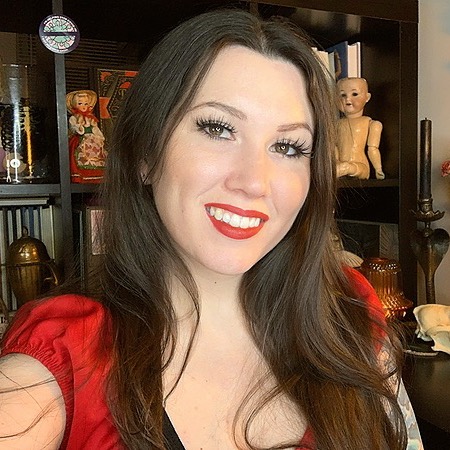 fetch_bug | Twitter, Instagram, TikTok, Twitch | Linktree