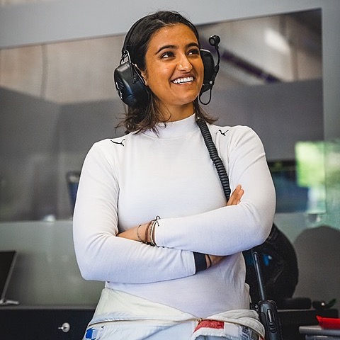 reemajuffali | Twitter, Instagram, Facebook | Linktree