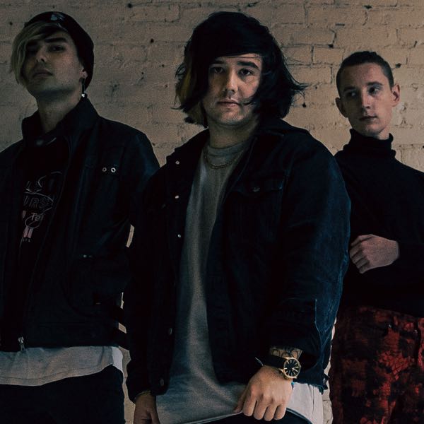 Osatia | Instagram, TikTok | Linktree