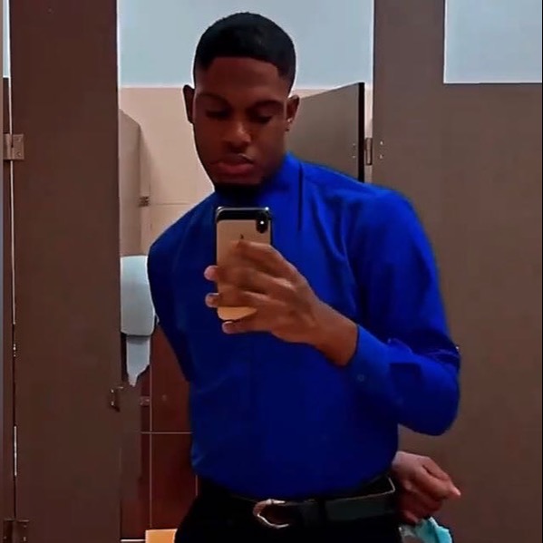 @akeem_ | Twitter, Instagram, Facebook, TikTok | Linktree