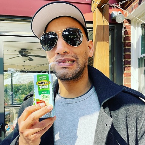 simone_comedy | Twitter, Instagram, TikTok | Linktree