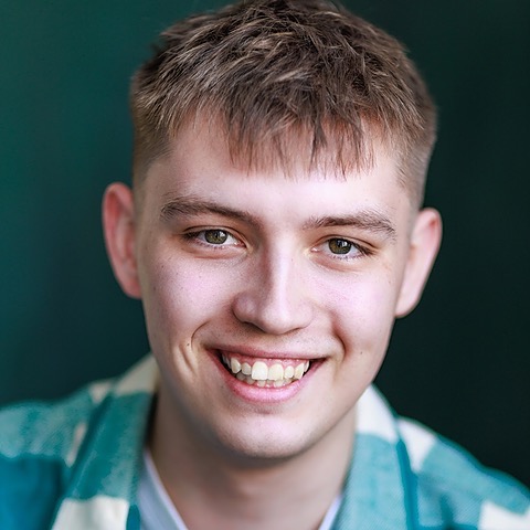 Aaron Howard | Instagram | Linktree