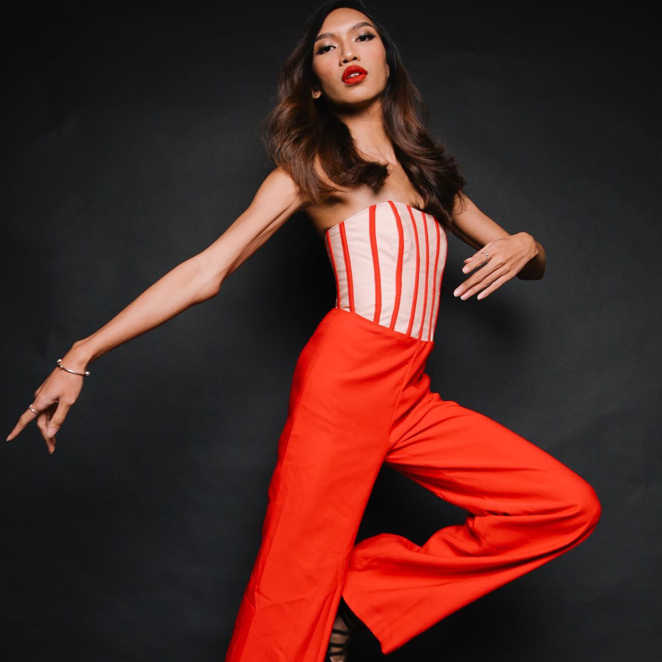 Miss Vee | Twitter, Instagram, Facebook, TikTok, Twitch | Linktree