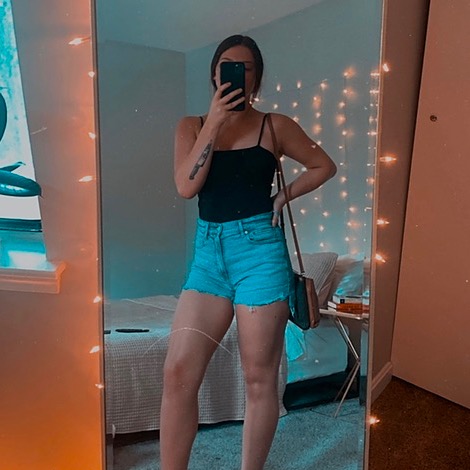 Makenna Elizabeth | Instagram, TikTok | Linktree