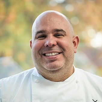 Chef Danny Lledó | Twitter, Instagram, Facebook | Linktree