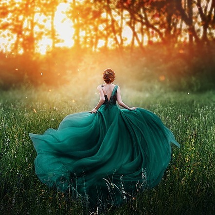 Awakening With Maureen Simon | Twitter, Instagram, Facebook | Linktree