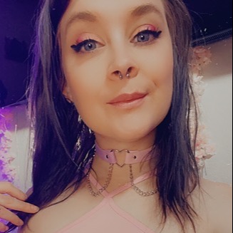 Ellie Fuchs | Twitter, Instagram, TikTok | Linktree