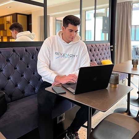 Andrew NFX | Twitter, Instagram | Linktree