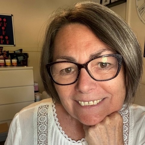 Bev Center The 1:1 Diet Coach | Instagram, Facebook | Linktree