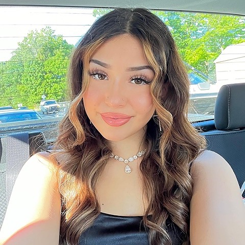 Nicole Moya | YouTube, TikTok | Linktree