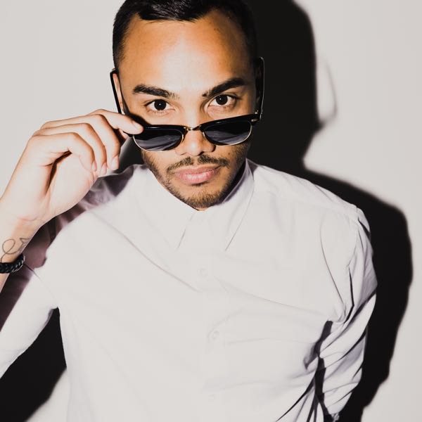 Andrew Kay | Twitter, Instagram, Facebook | Linktree