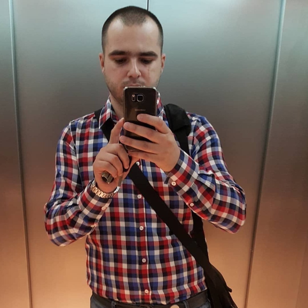 Digital Creator | YouTube | Linktree