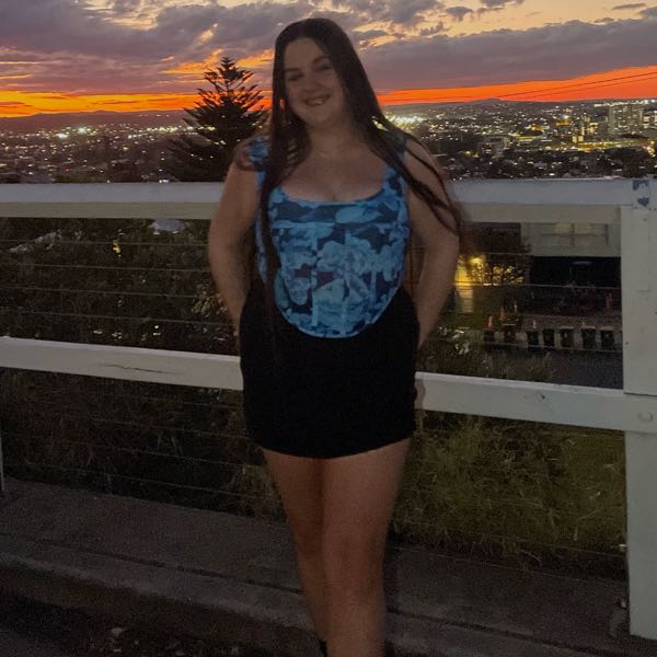 𝔱𝔞𝔩𝔢𝔞𝔥 | Instagram, TikTok, Twitch | Linktree