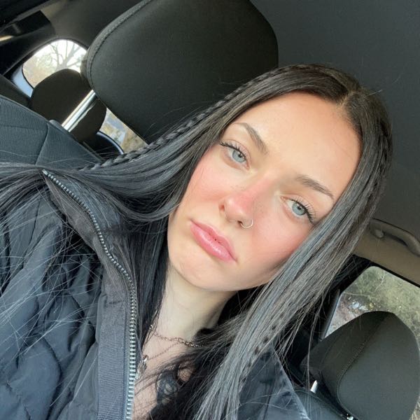 Nicole Lapointe | Instagram | Linktree