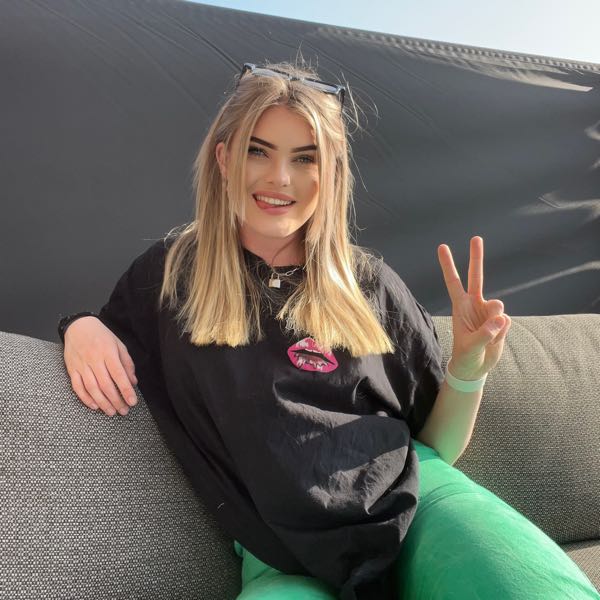 Joyce | Instagram, TikTok | Linktree