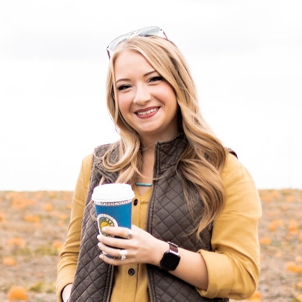 Emily Wall | Twitter, Instagram, TikTok | Linktree