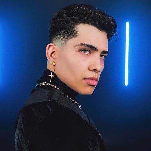 ikingsebastian | Twitter, Instagram, TikTok | Linktree